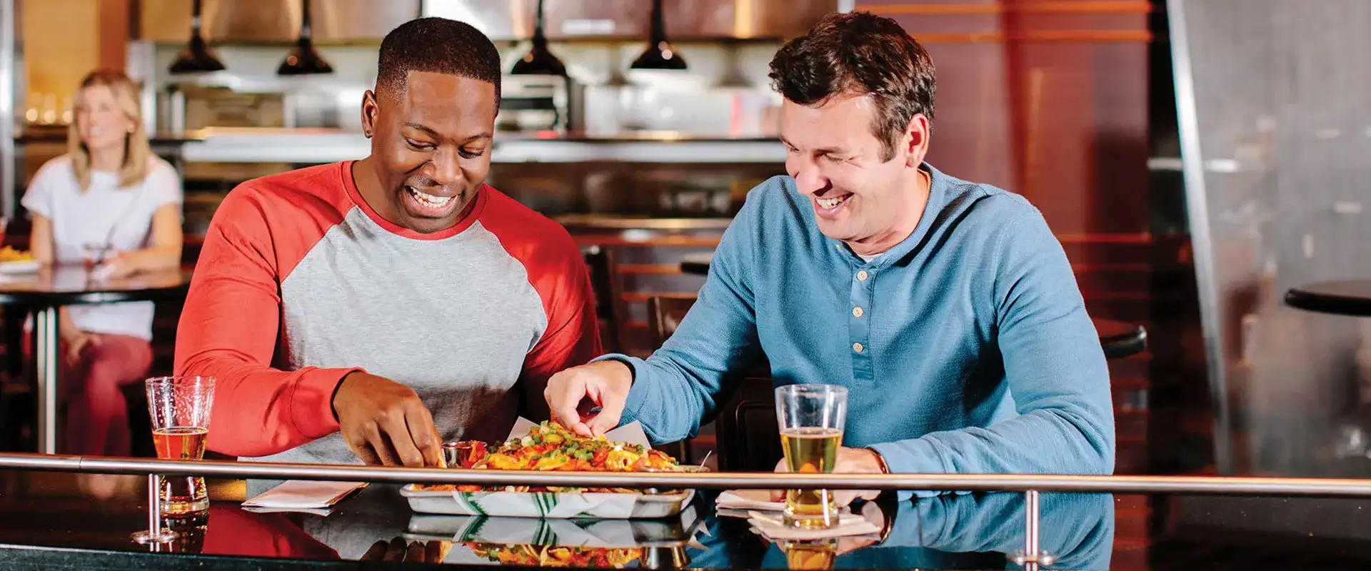 Legends Sports Bar in Caesars Windsor - Big Screens and Bold Flavors