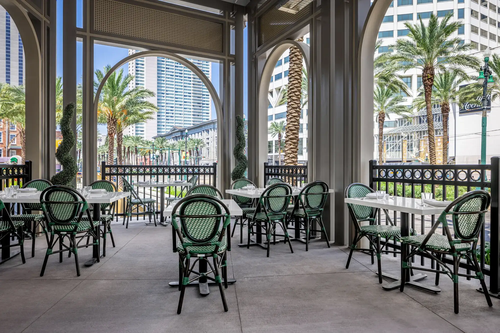 Emeril’s Kitchen New Orleans – Terrace Dining and Creole Flavors