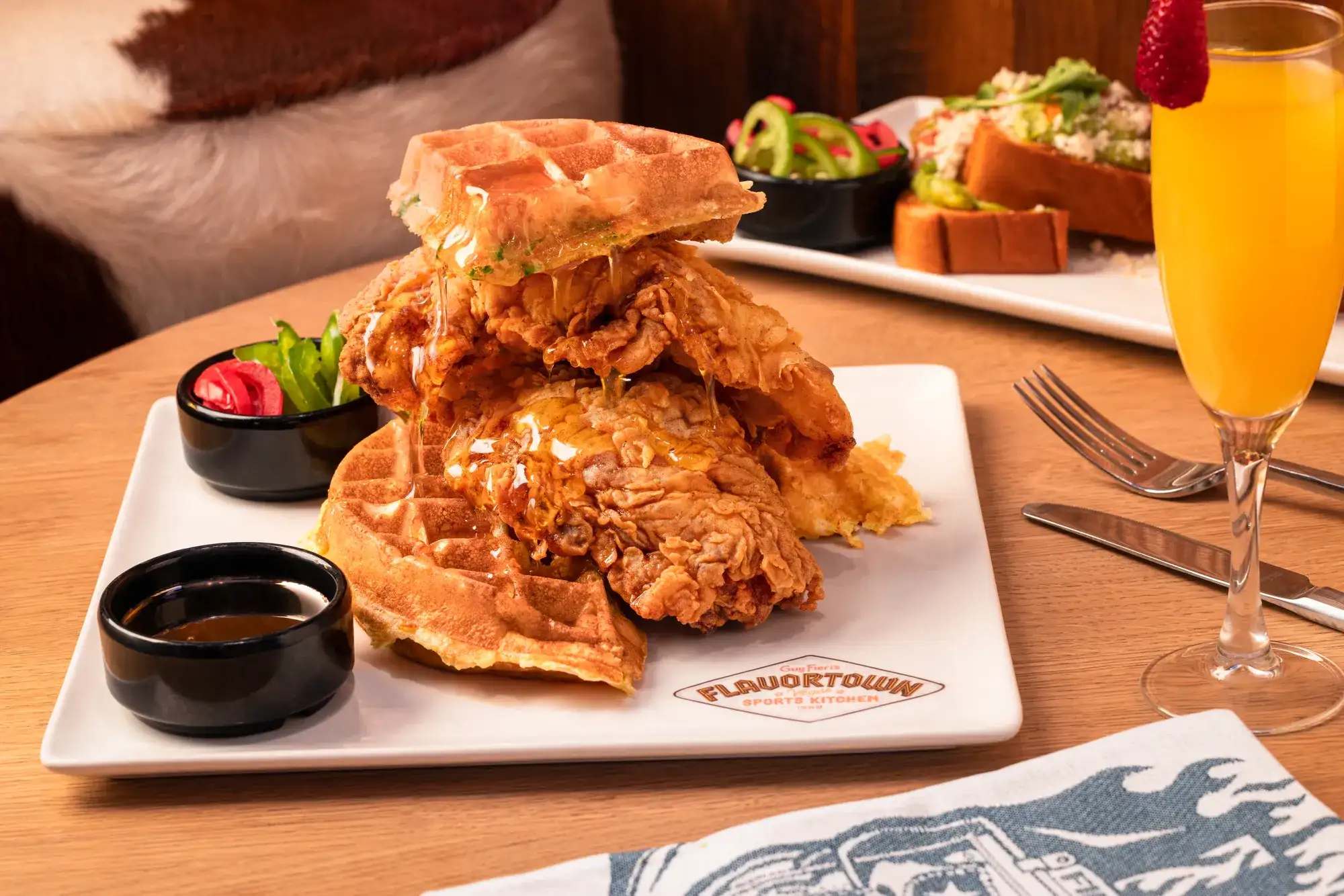 Flavortown Sports Kitchen Las Vegas - Guy Fieri’s Brunch & Bites